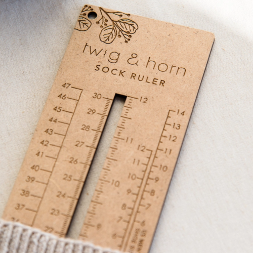 Sock Sizing Ruler by Twig & Horn – Aranea Craft Studio